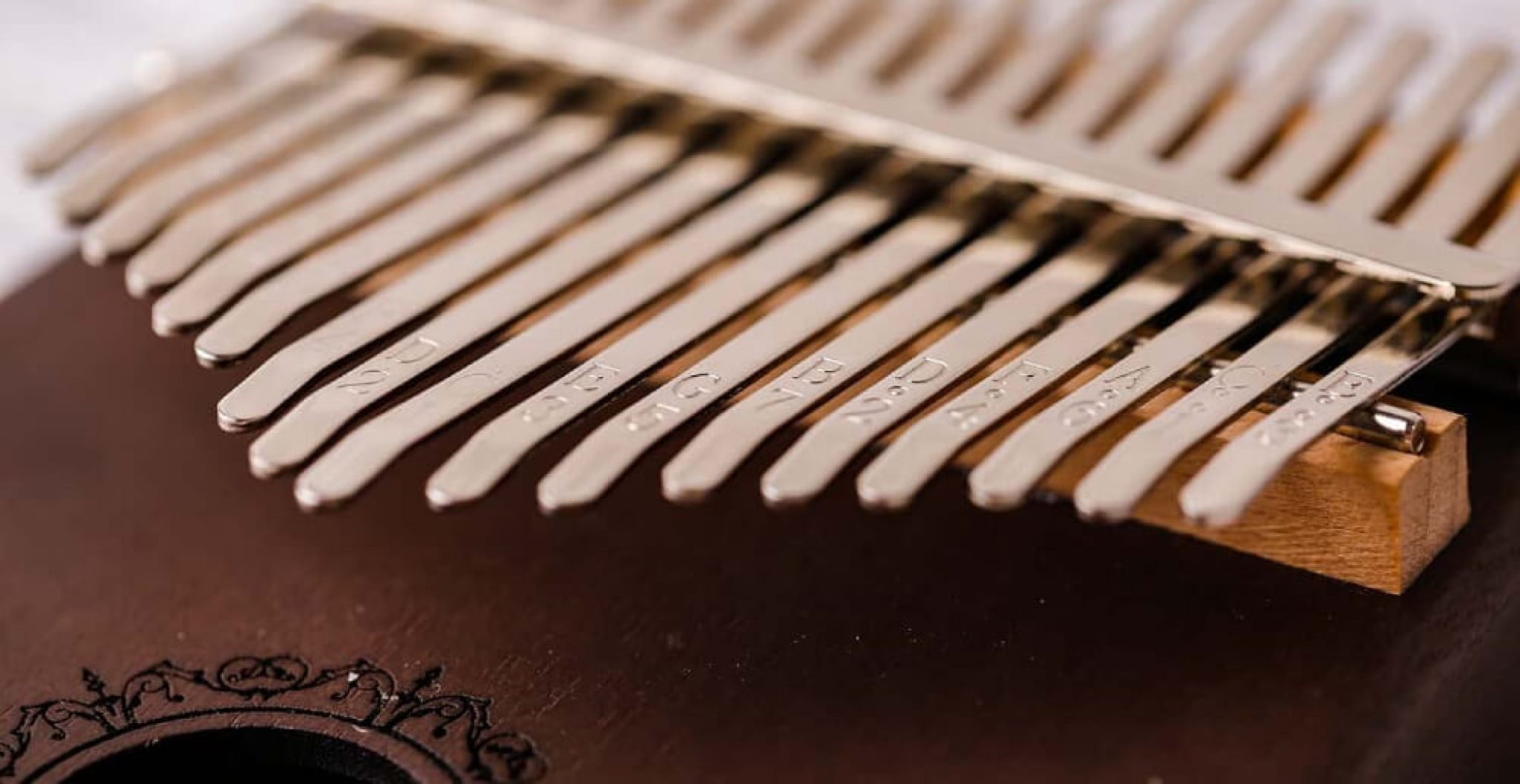 Jak vybrat kalimbu? Co vědět před nákupem