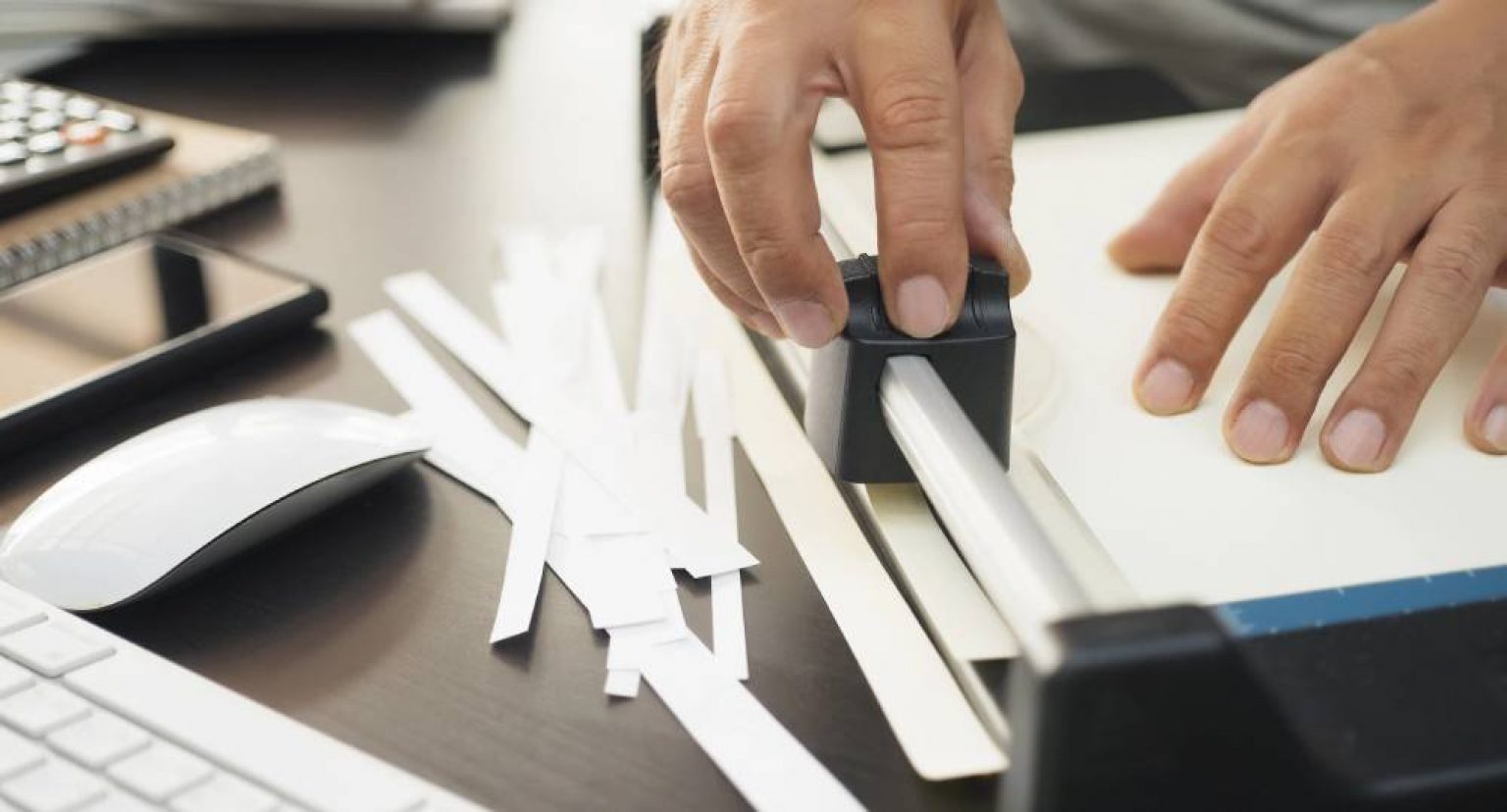 Řezačky na papír + Jak vybrat? AKTUALIZOVÁNO